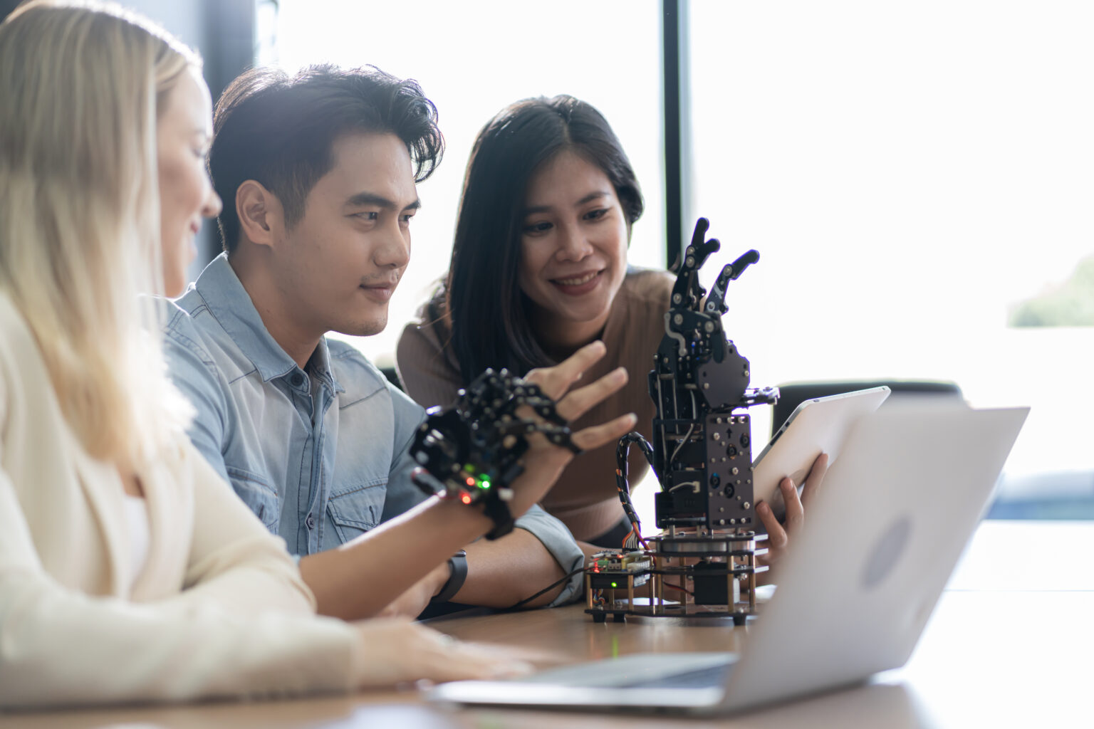 Myomo Inc. (MYO): A Hidden Gem in the Billion-Dollar Medical Robotics ...